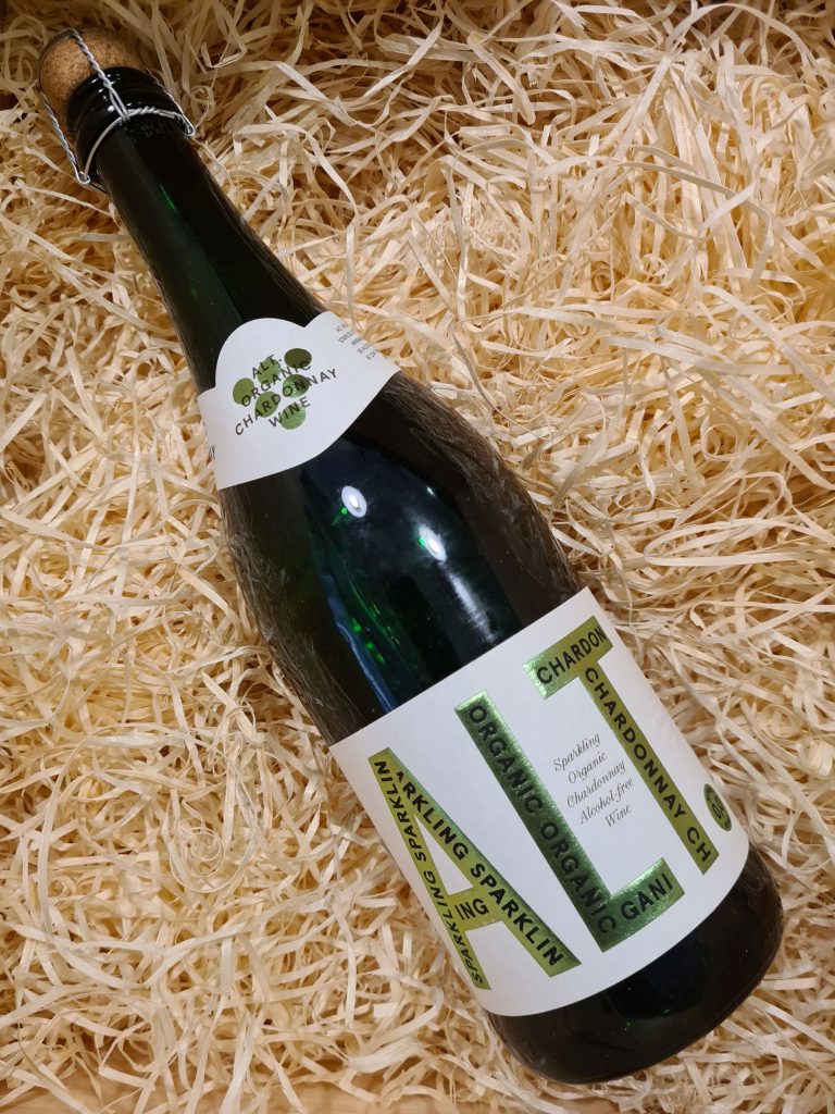 Alt Sparkling Chardonnay - Grape & Grind